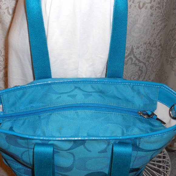 Coach | Bags | Coach Mermaid Blue Daisy Signature Cs Jacquard Tote ...